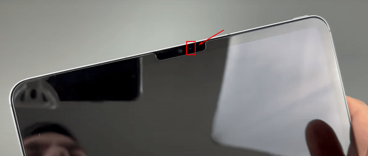 Where is the Microphone on the iPad Pro? 1st to 6th Gen - Hollyland