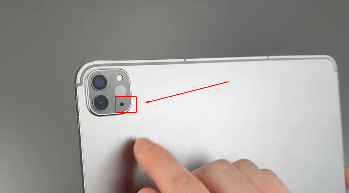 Where is the Microphone on the iPad Pro? 1st to 6th Gen - Hollyland
